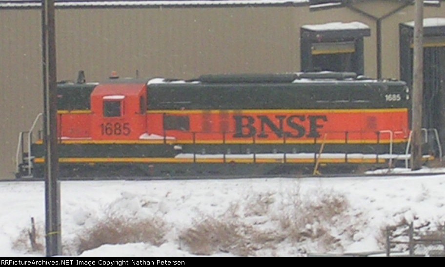 BNSF 1685